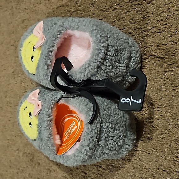 wonder nation | Shoes | Little Girls Smiley Face Slippers | Poshmark